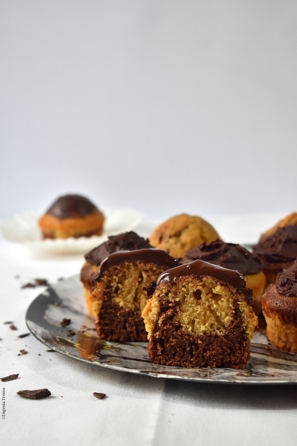 Mini Muffins βανίλια – σοκολάτα | Συνταγές | Food Photography | Let's ...